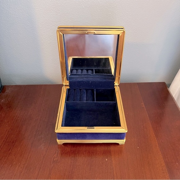 Vintage | Storage & Organization | Vintage Blue Velvet Jewelry Box ...